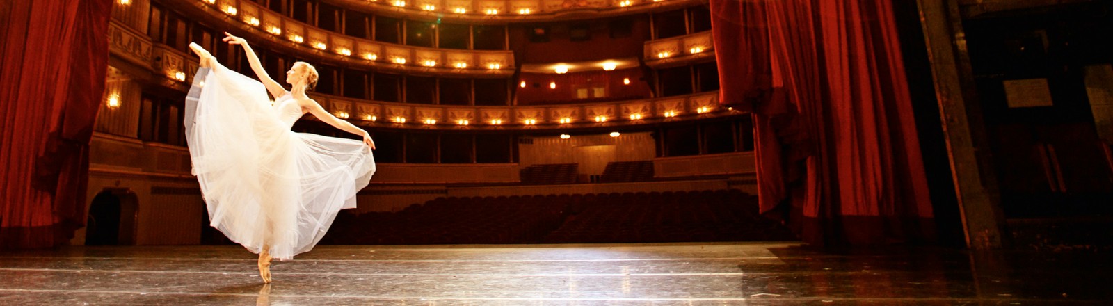 Ball Season – Vienna Community Church