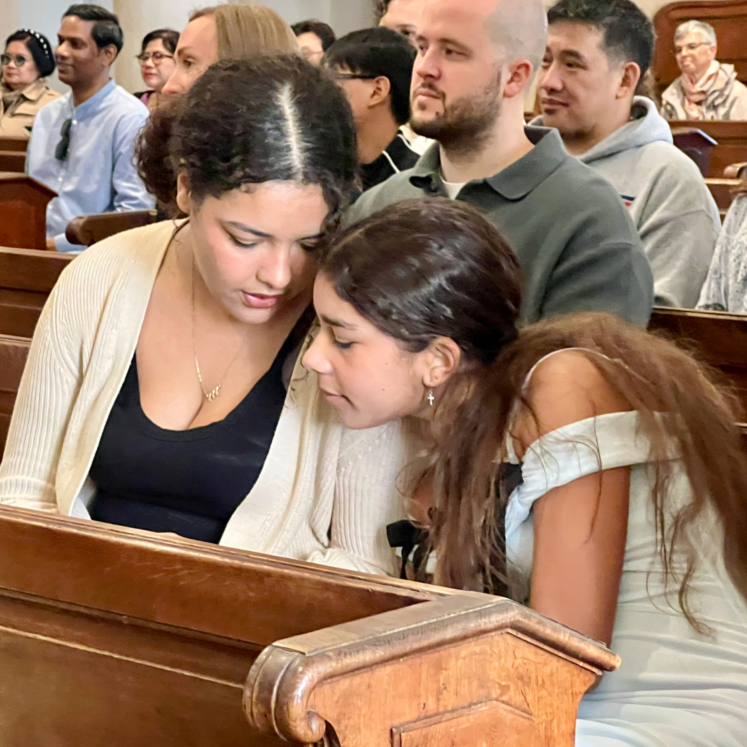 VCC Service 27.04.2025 Rybinski sisters – 1 – Vienna Community Church